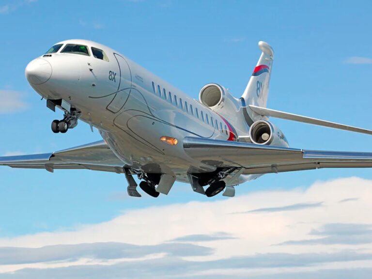 12 Private Jets with Bedroom for Luxury Travel - Private Jet Insider